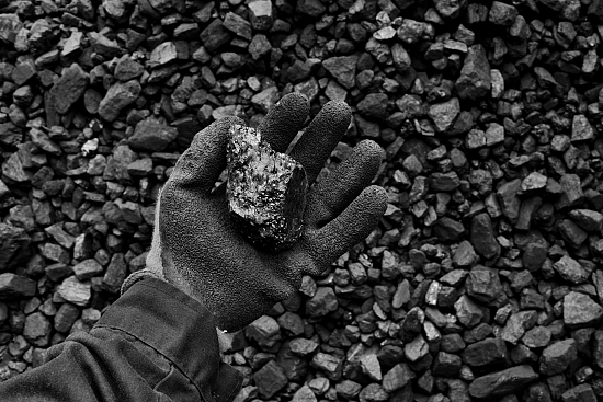 L’uso del carbone nel mondo aumenta, anziché diminuire: più 2% nel 2023